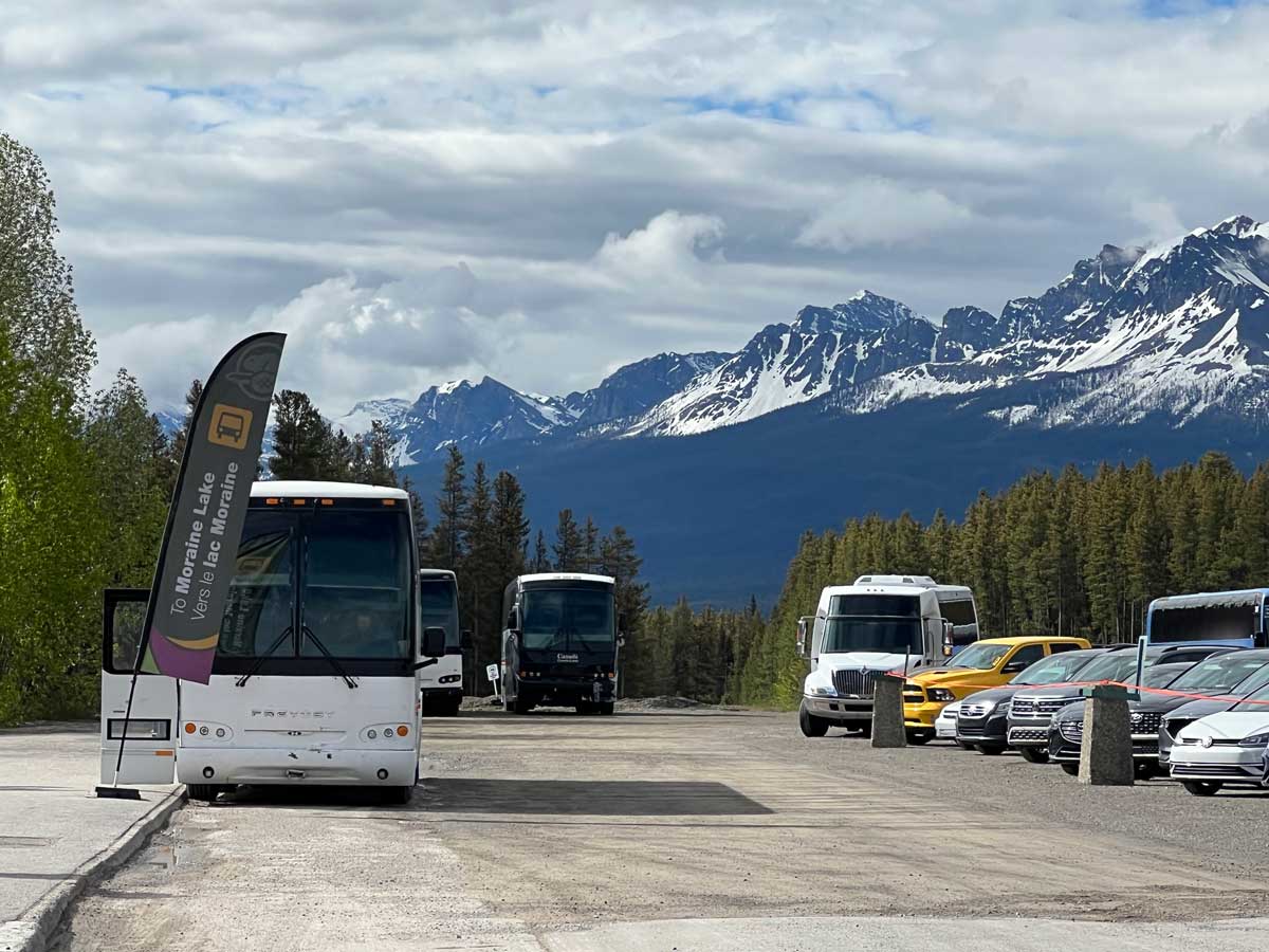 Moraine Lake & Lake Louise Shuttles - Made Easy - Banff Travel Planning ...
